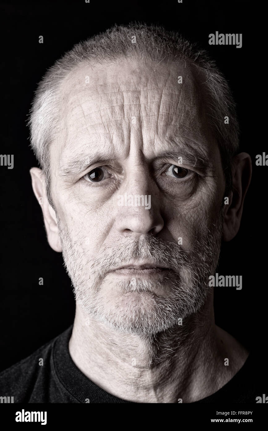 Man serious expression hi-res stock photography and images - Alamy