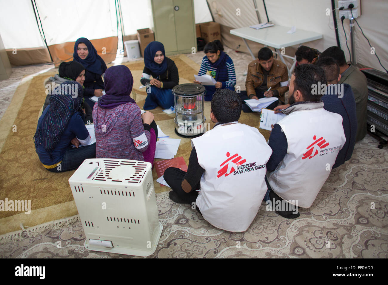 MSF Health promoters at work in Arbat refugee kamp, Northern Iraq Stock ...