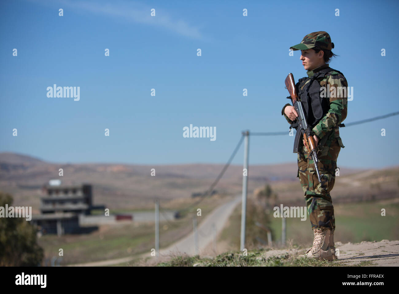 Female Kurdish Peshmerga fighting ISIS in Iraq and Syria Stock Photo ...