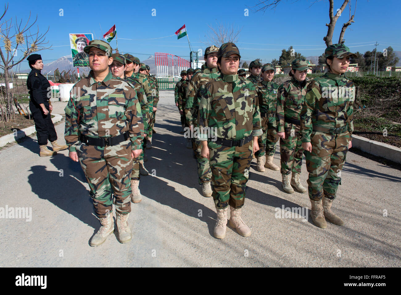 Female isis fighter hi-res stock photography and images - Alamy