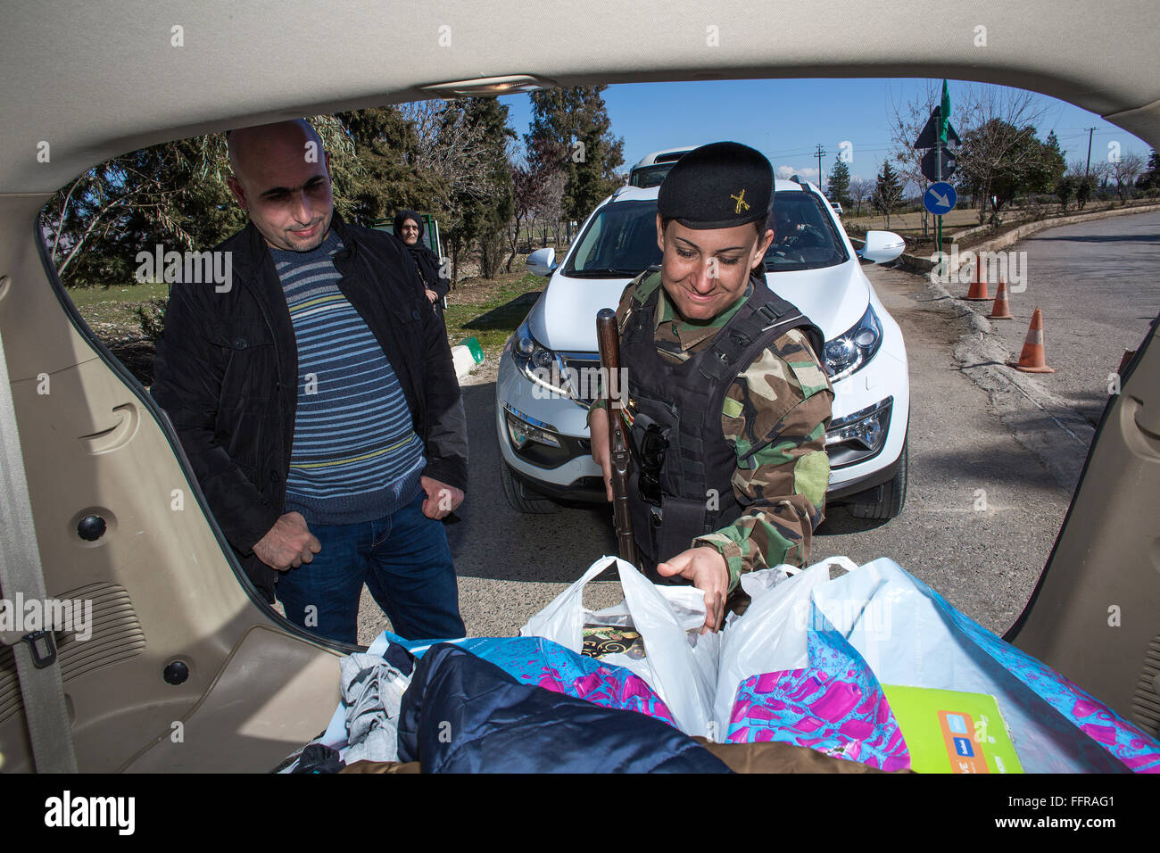 Female Kurdish Peshmerga fighting ISIS in Iraq and Syria Stock Photo ...