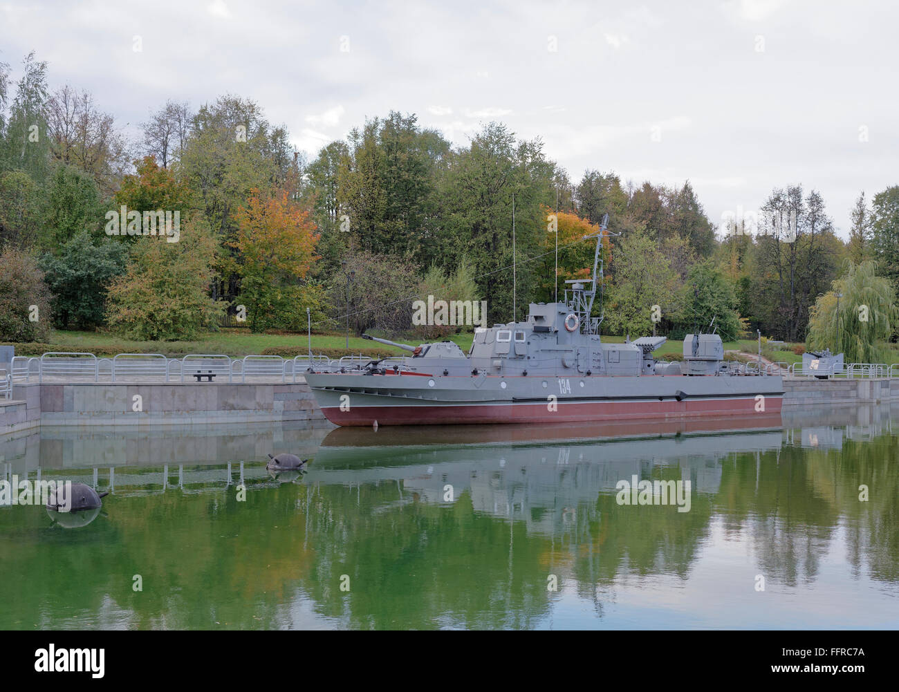 Bumblebee ship hi-res stock photography and images - Alamy