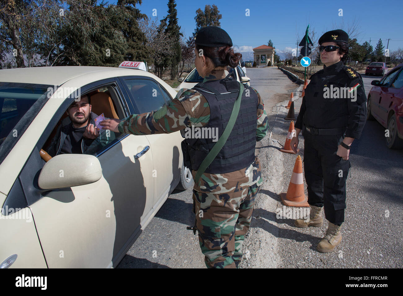 Kurdish war in syria hi-res stock photography and images - Alamy