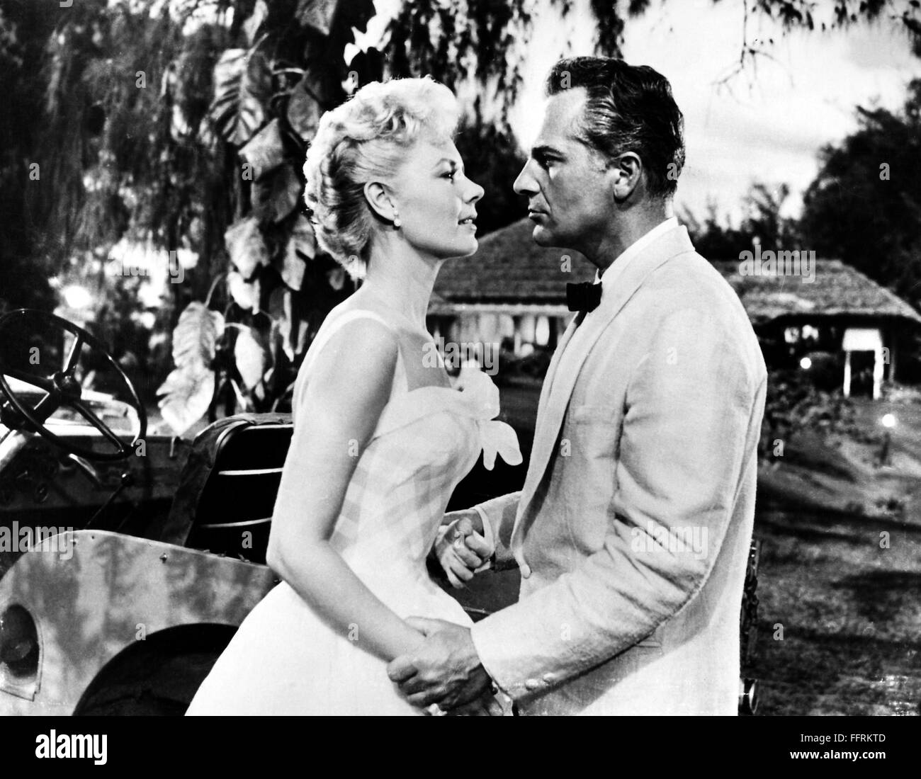 SOUTH PACIFIC, 1958. /nMitzi Gaynor and Rossano Brazzi in a scene from ...