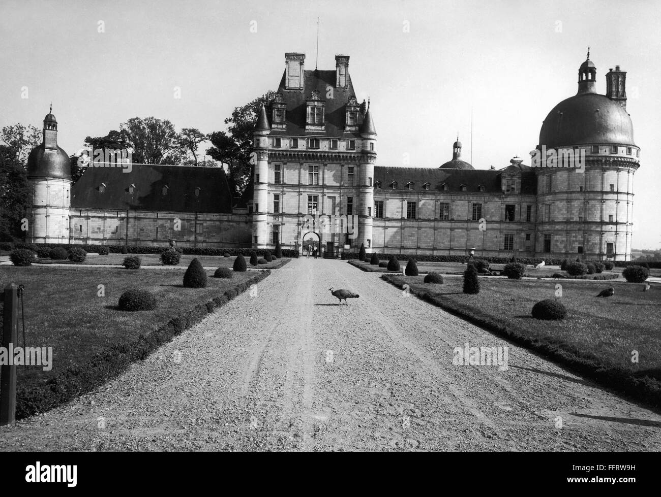 CHATEAU DE VALENCAY. /nThe French Renaissance castle at Valenτay in the ...