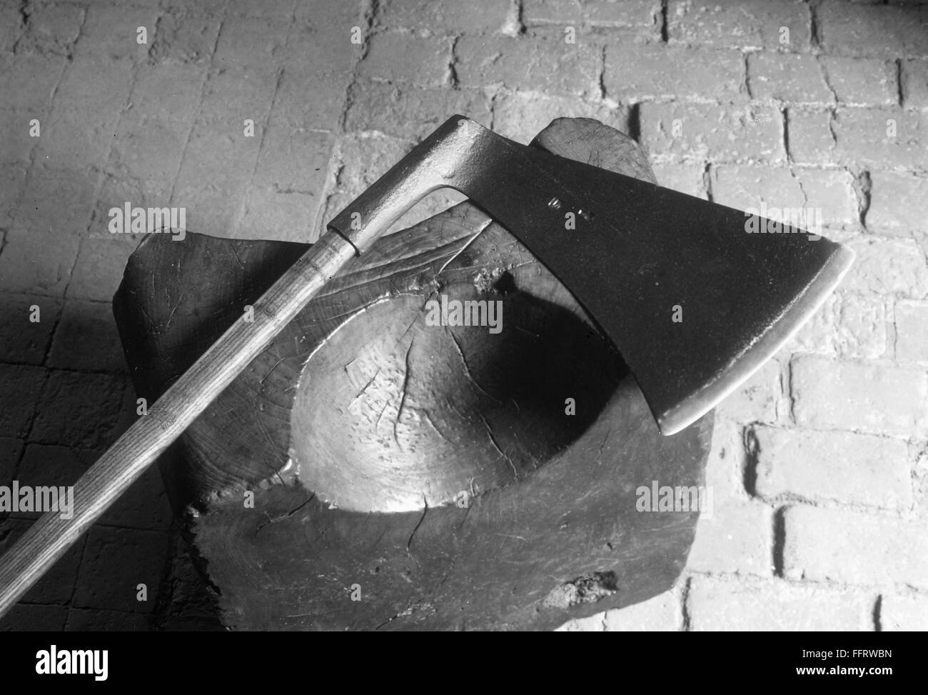 Beheading axe High Resolution Stock Photography and Images - Alamy