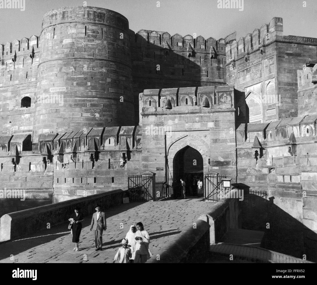 INDIA: AGRA FORT. /nMain gate to the 16th century Red Fort of Agra ...