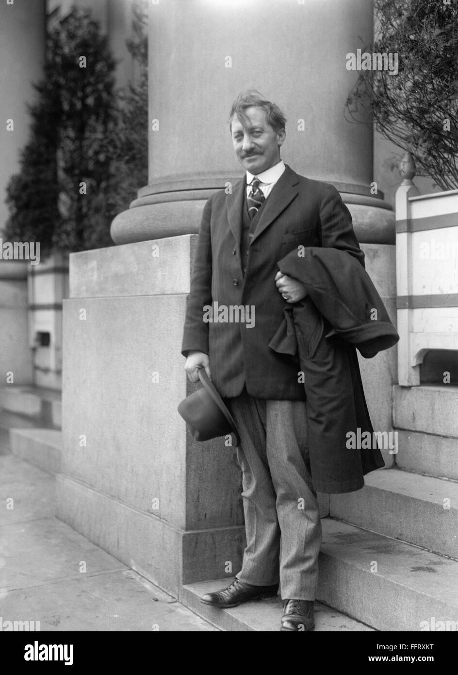 FREDERICK ALBERT COOK /n(1865-1940). American physician and Arctic ...