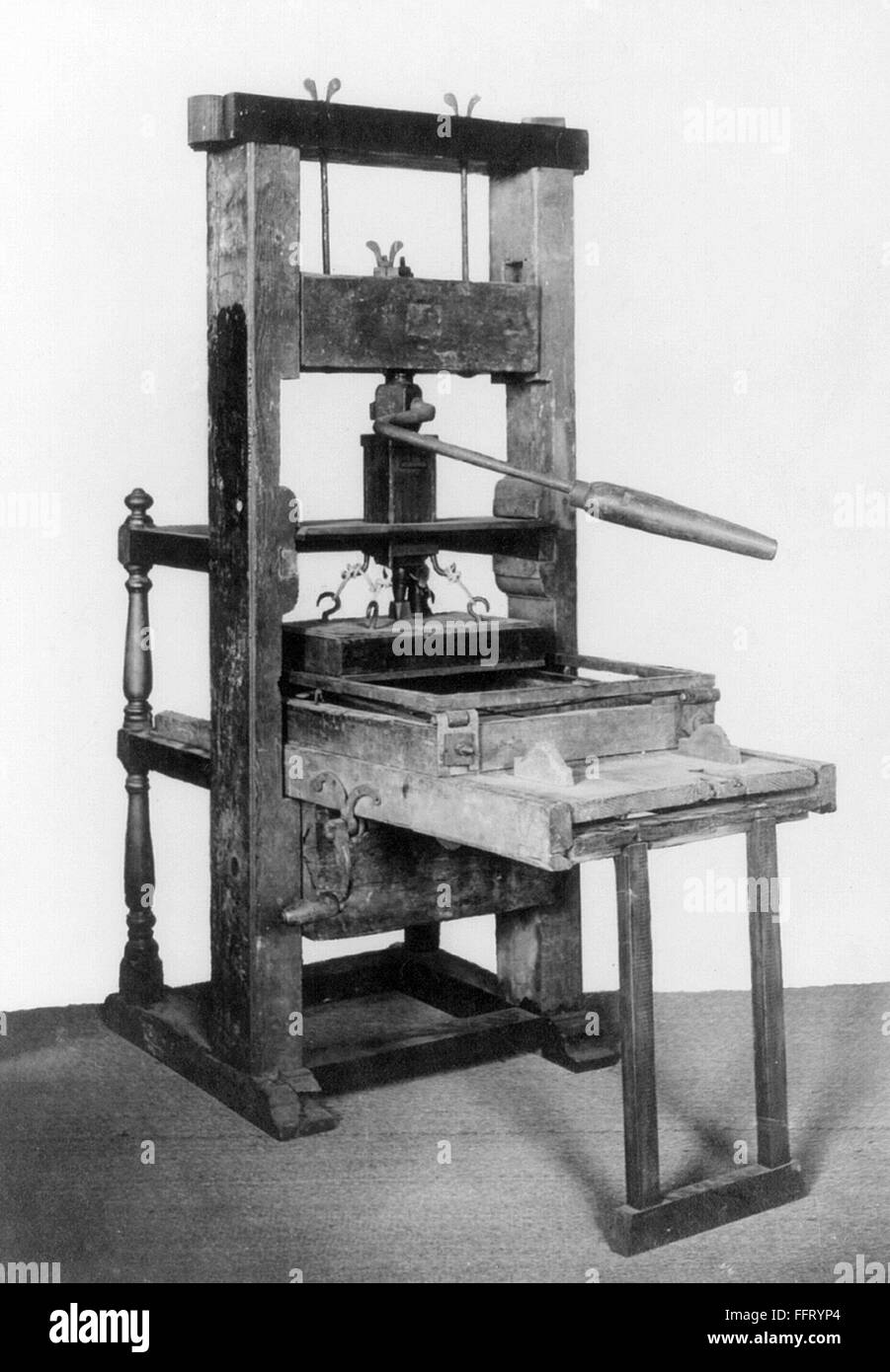 PRINTING PRESS 1639 nThe First Printing Press Brought To Colonial