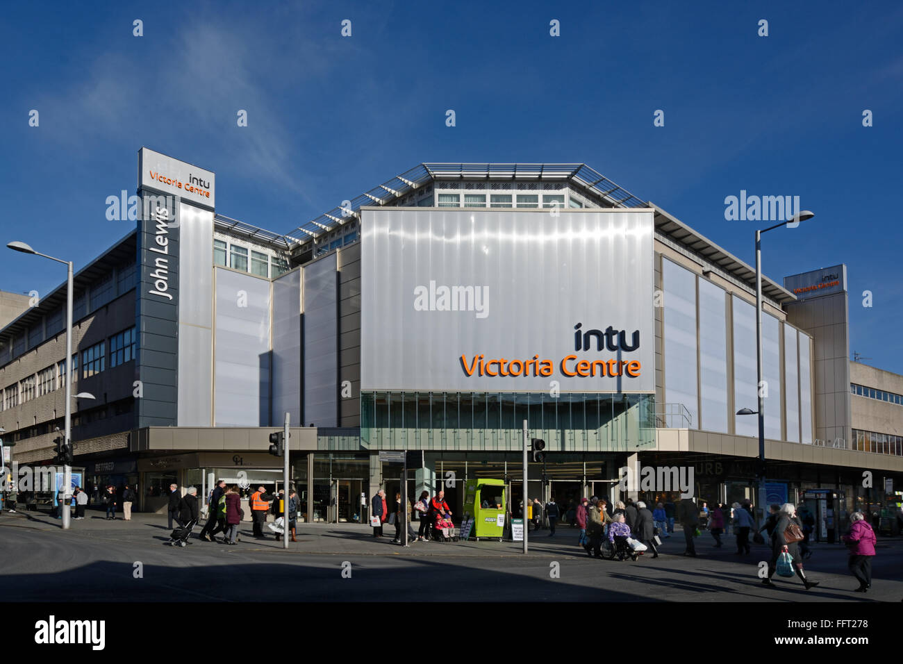 Intu victoria centre hi-res stock photography and images - Alamy