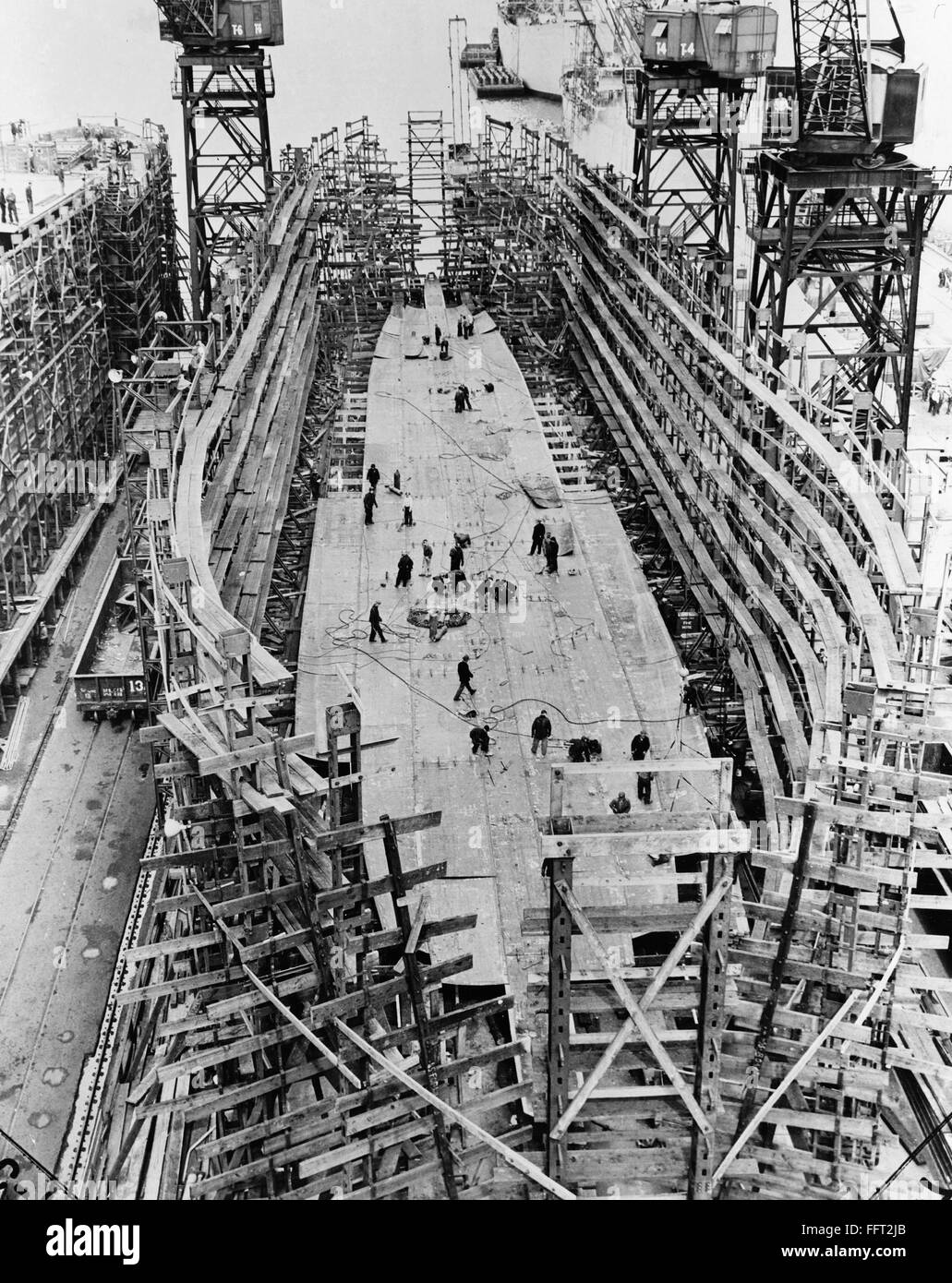 LIBERTY SHIP, 1943. /nA Liberty Ship under construction at the ...
