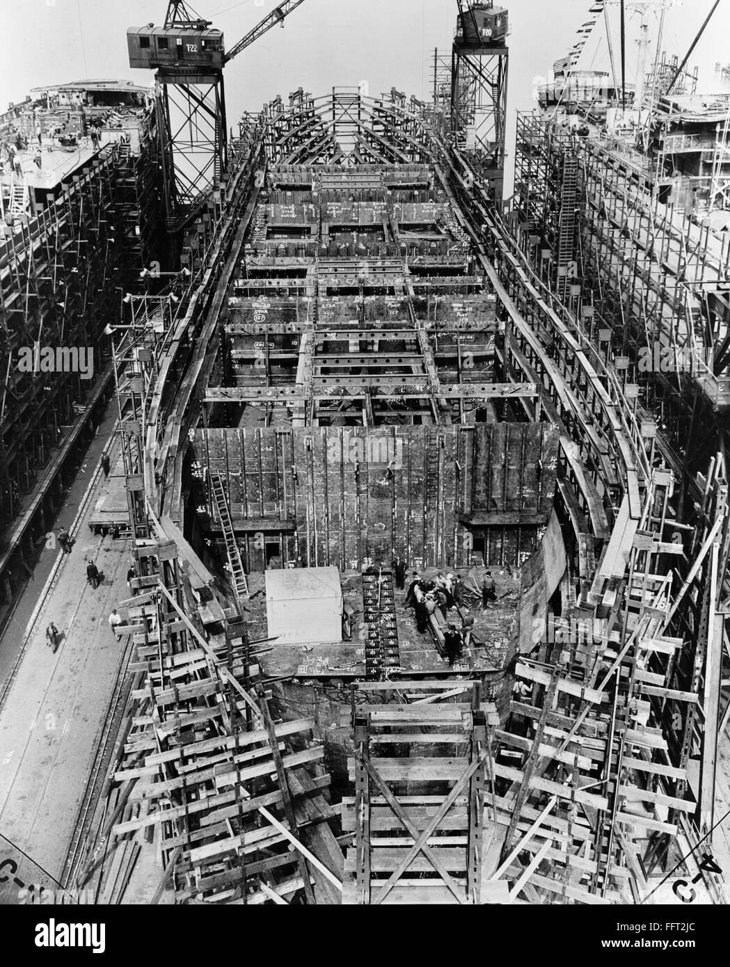 LIBERTY SHIP, 1943. /nA Liberty Ship under construction at the ...