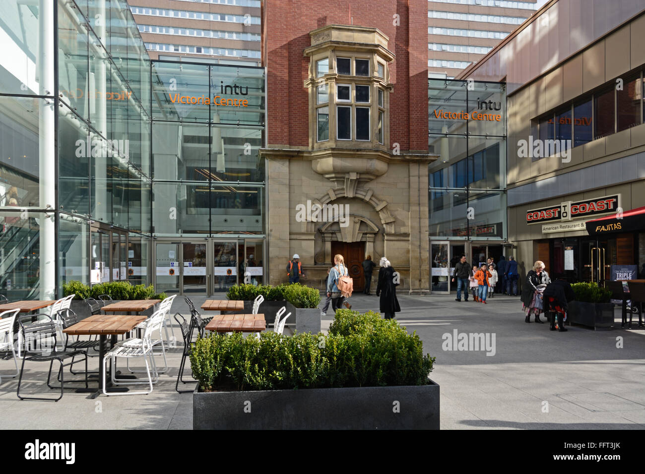 Intu victoria centre hi-res stock photography and images - Alamy