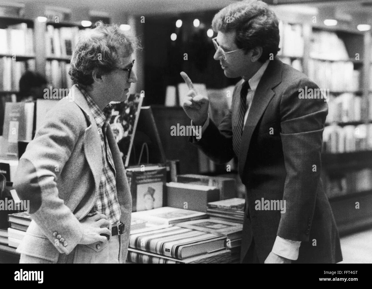 FILM: MANHATTAN, 1979. /nWoody Allen, left, and Michael Murphy in the ...