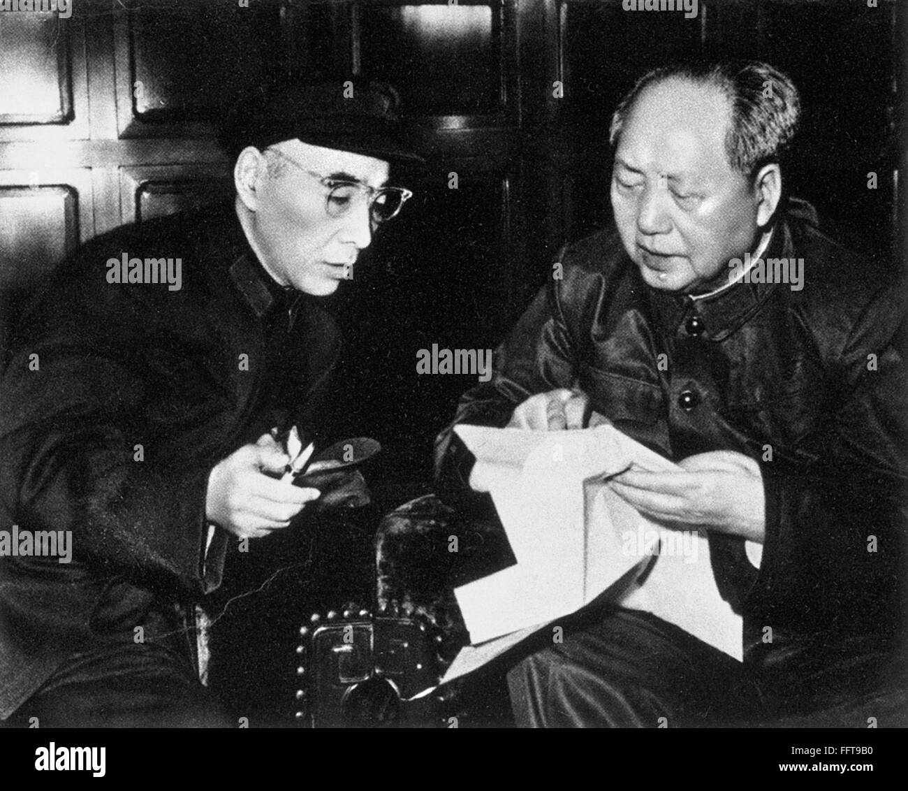 Mao zedong lin biao Black and White Stock Photos & Images - Alamy