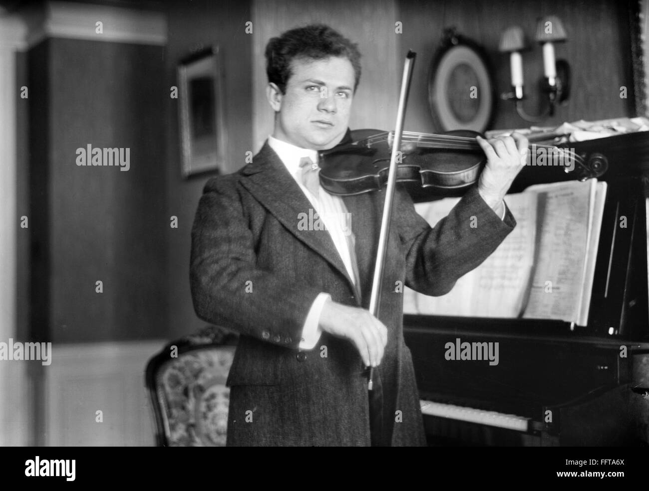 MISCHA ELMAN (1891-1967). /nAmerican (Ukrainian-born) violinist ...