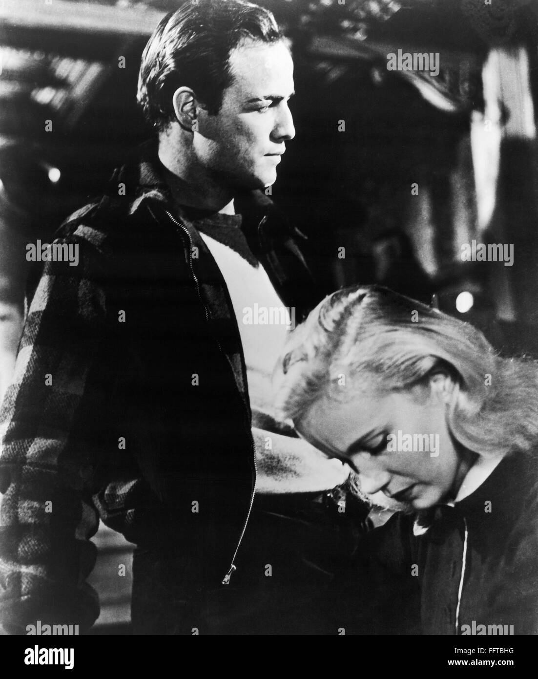 ON THE WATERFRONT, 1954. /nMarlon Brando as Terry Malloy and Eva Marie ...