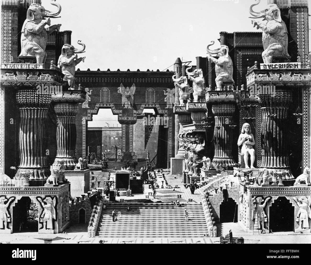 FILM SET: INTOLERANCE, 1916. /nThe enormous set for the Babylonian ...