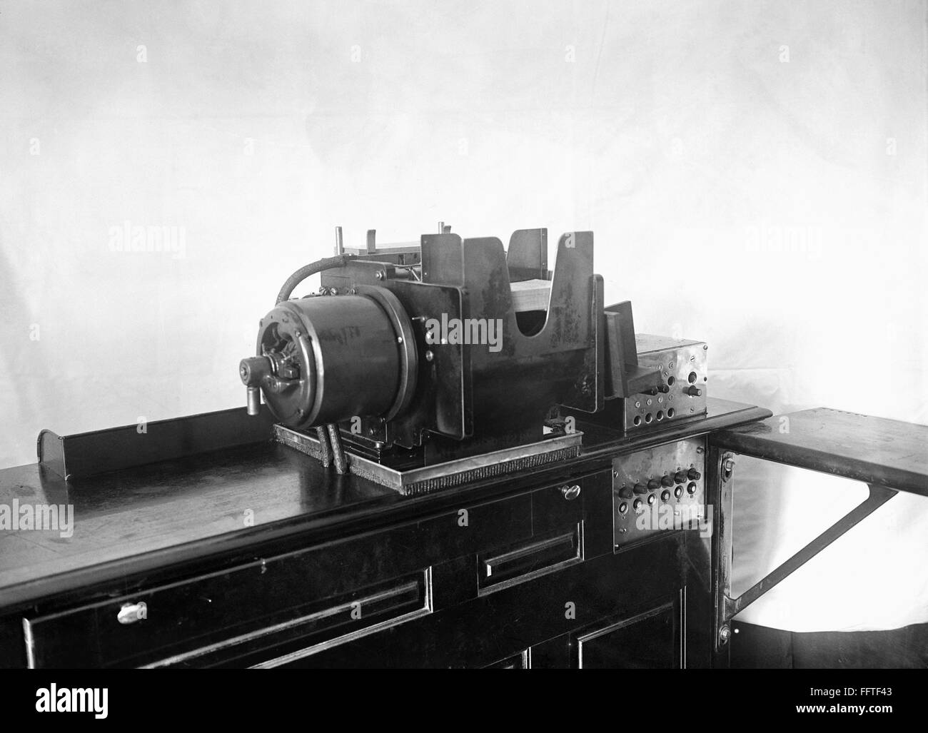 Tabulating hi-res stock photography and images - Alamy