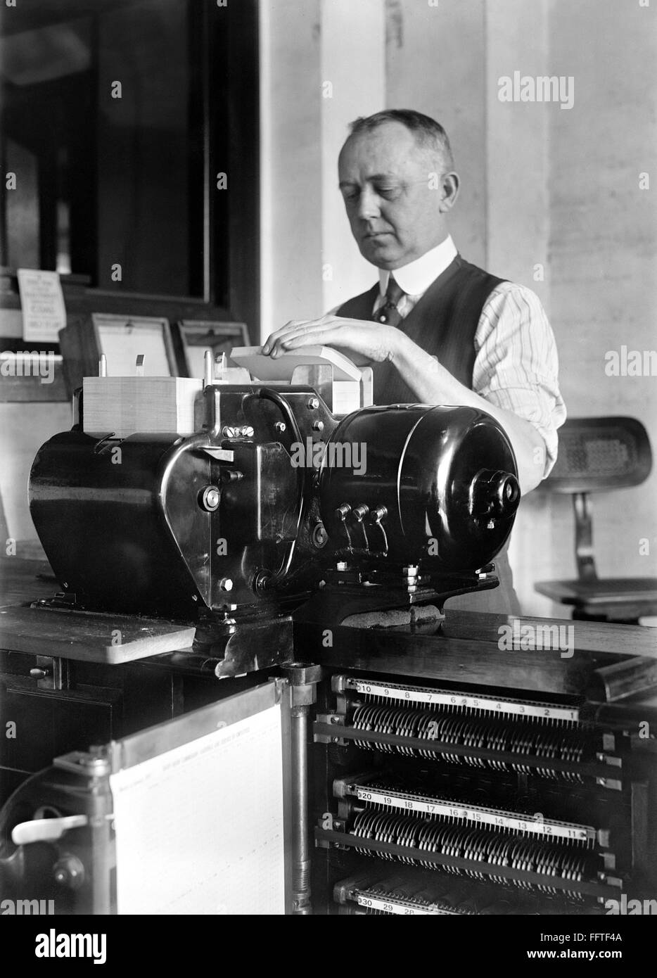 Tabulating hi-res stock photography and images - Alamy