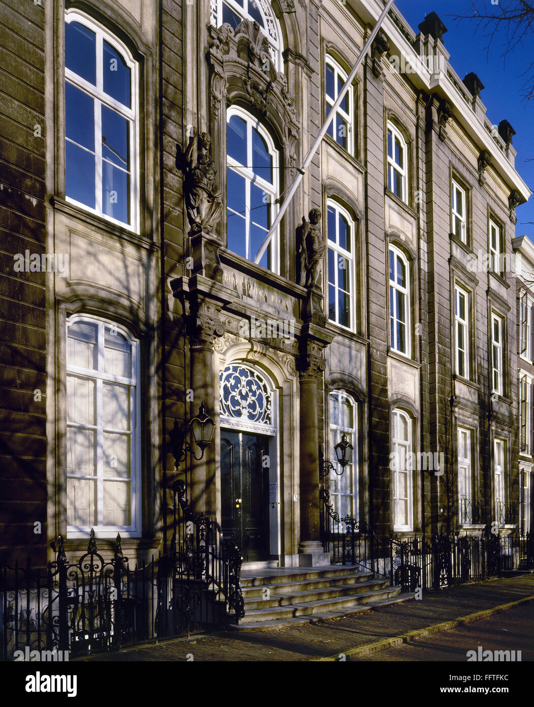 THE HAGUE: MANSION, 1734. /nHuis Huguetan, designed, 1734, by Daniel ...