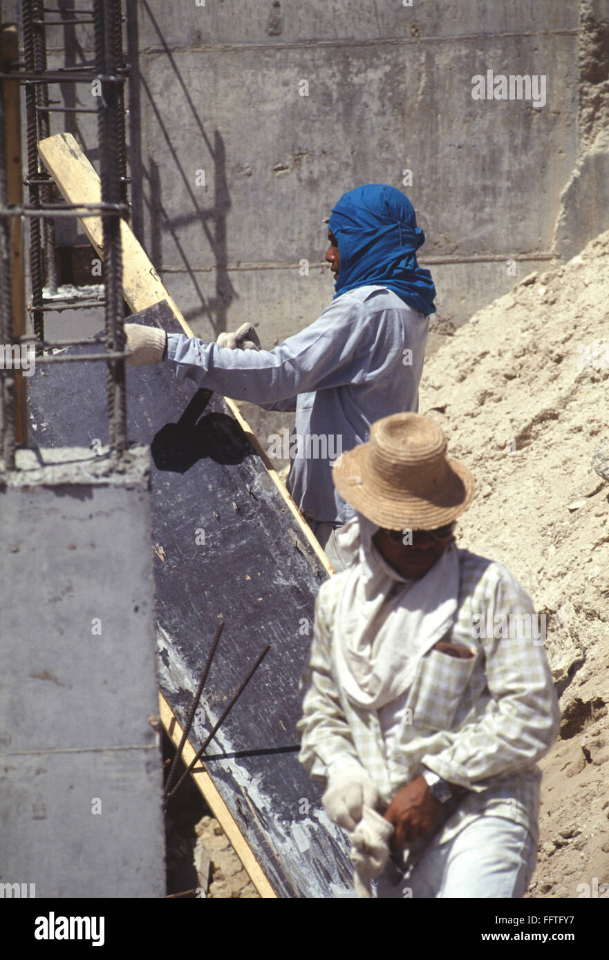 Saudi arabia construction site hi-res stock photography and images - Alamy