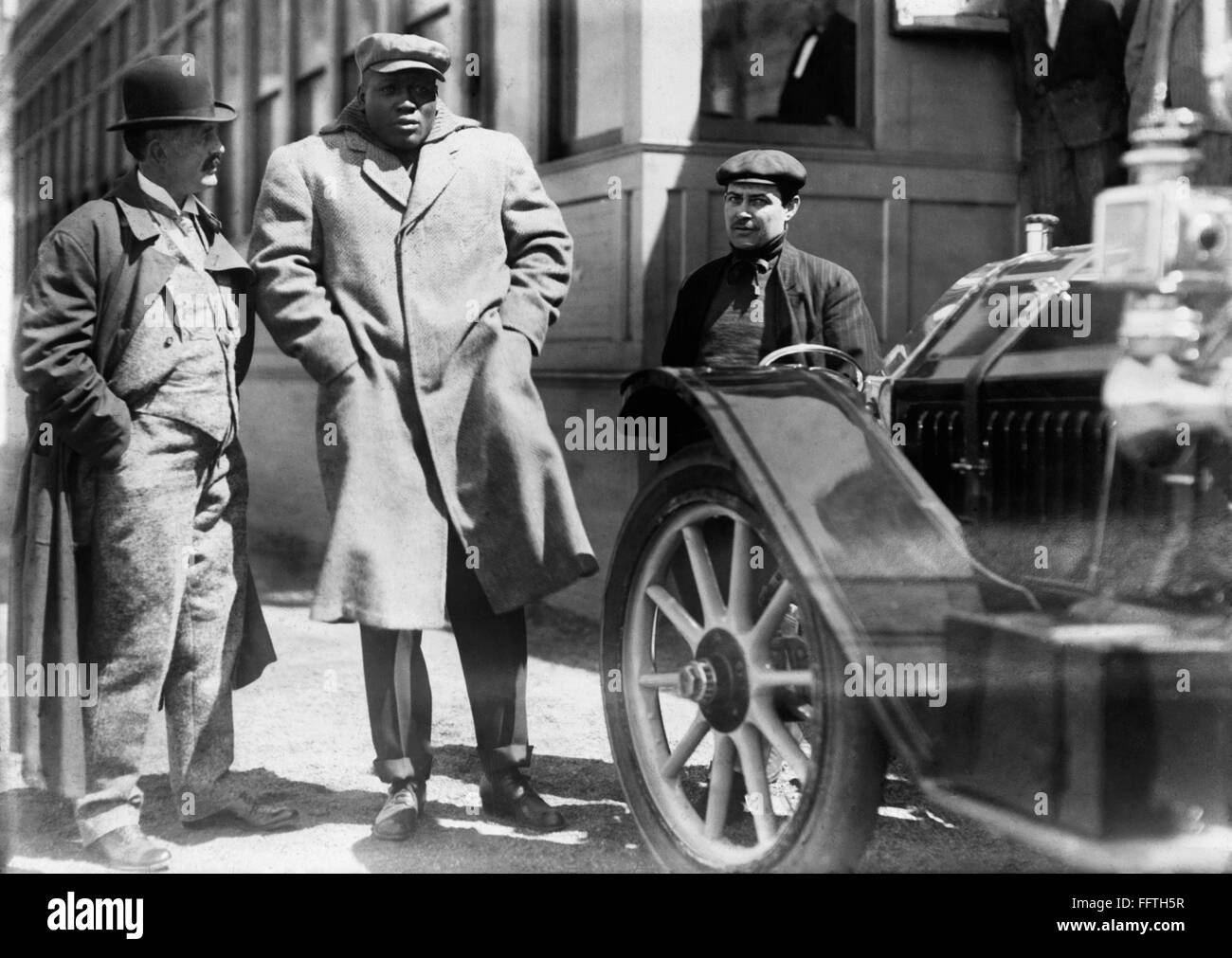 JACK JOHNSON (1878-1946). /nAmerican heavyweight pugilist. Johnson ...