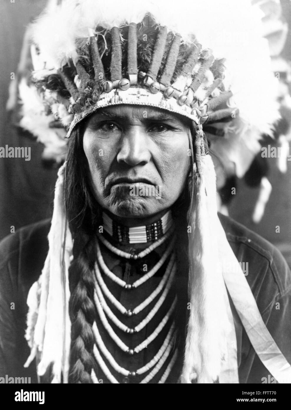 NEZ PERCE NATIVE AMERICAN. /nA Nez Perce Native American wearing a ...
