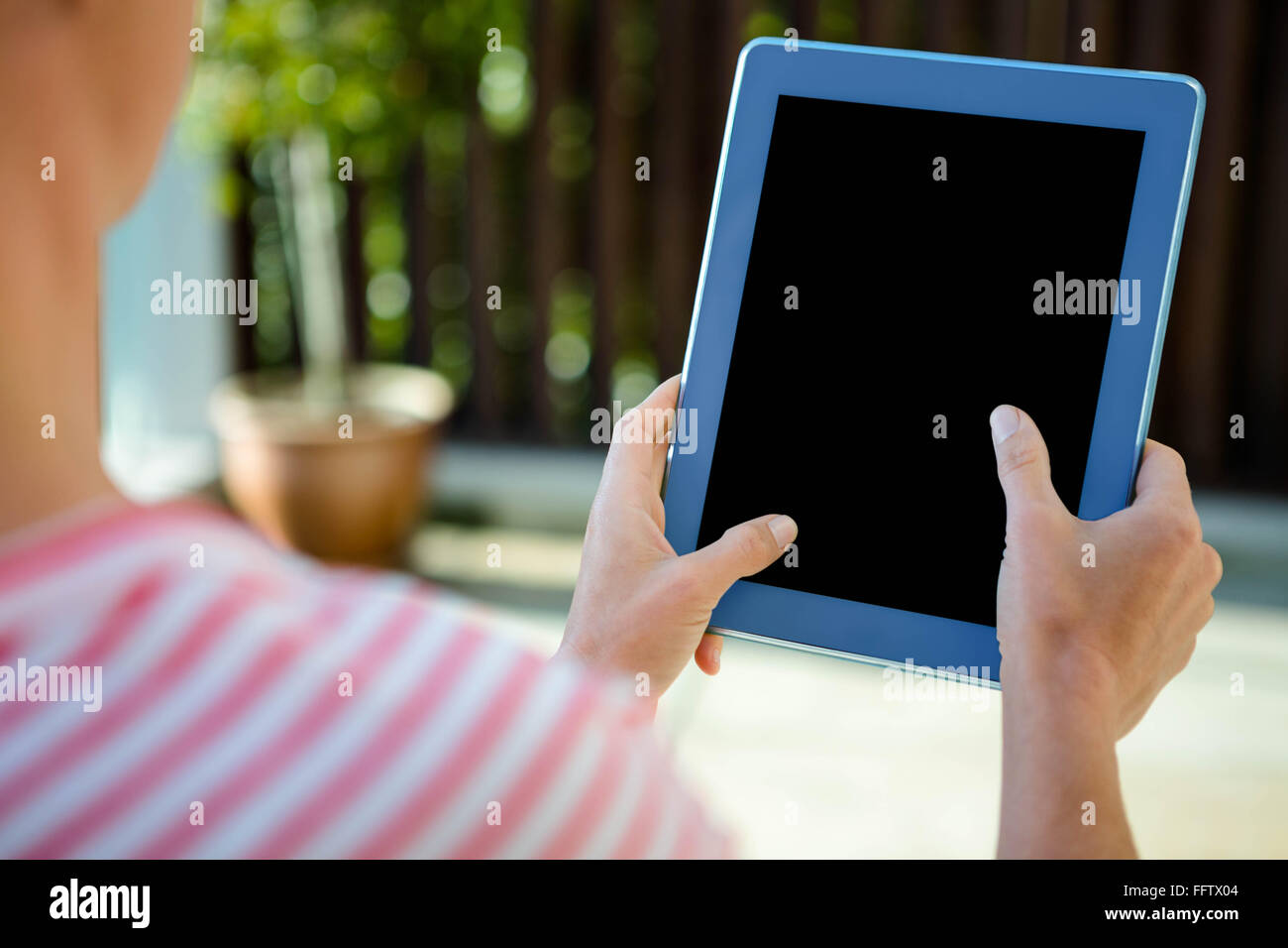 Scrolling outside hi-res stock photography and images - Alamy