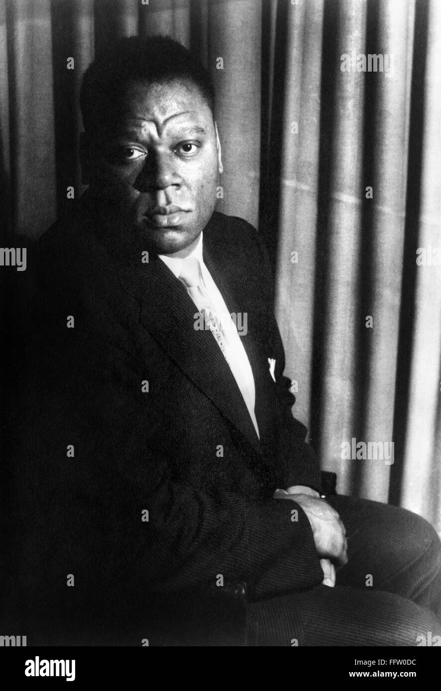 WILLIAM WARFIELD (1920-2002). /nAmerican bass-baritone singer ...