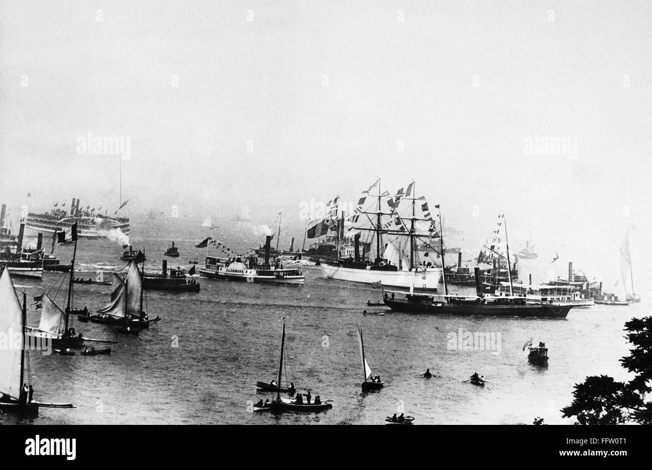 STATUE OF LIBERTY, 1885. /nThe arrival of the ship 'L'IsΦre' (white ...