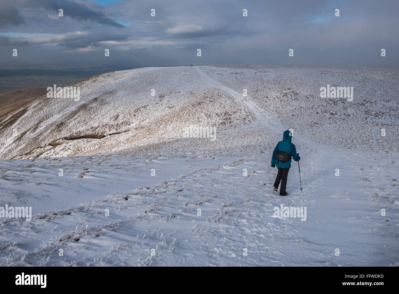 Descending Great Sca Fell in winter The Northern Fells of Cumbria Stock ...