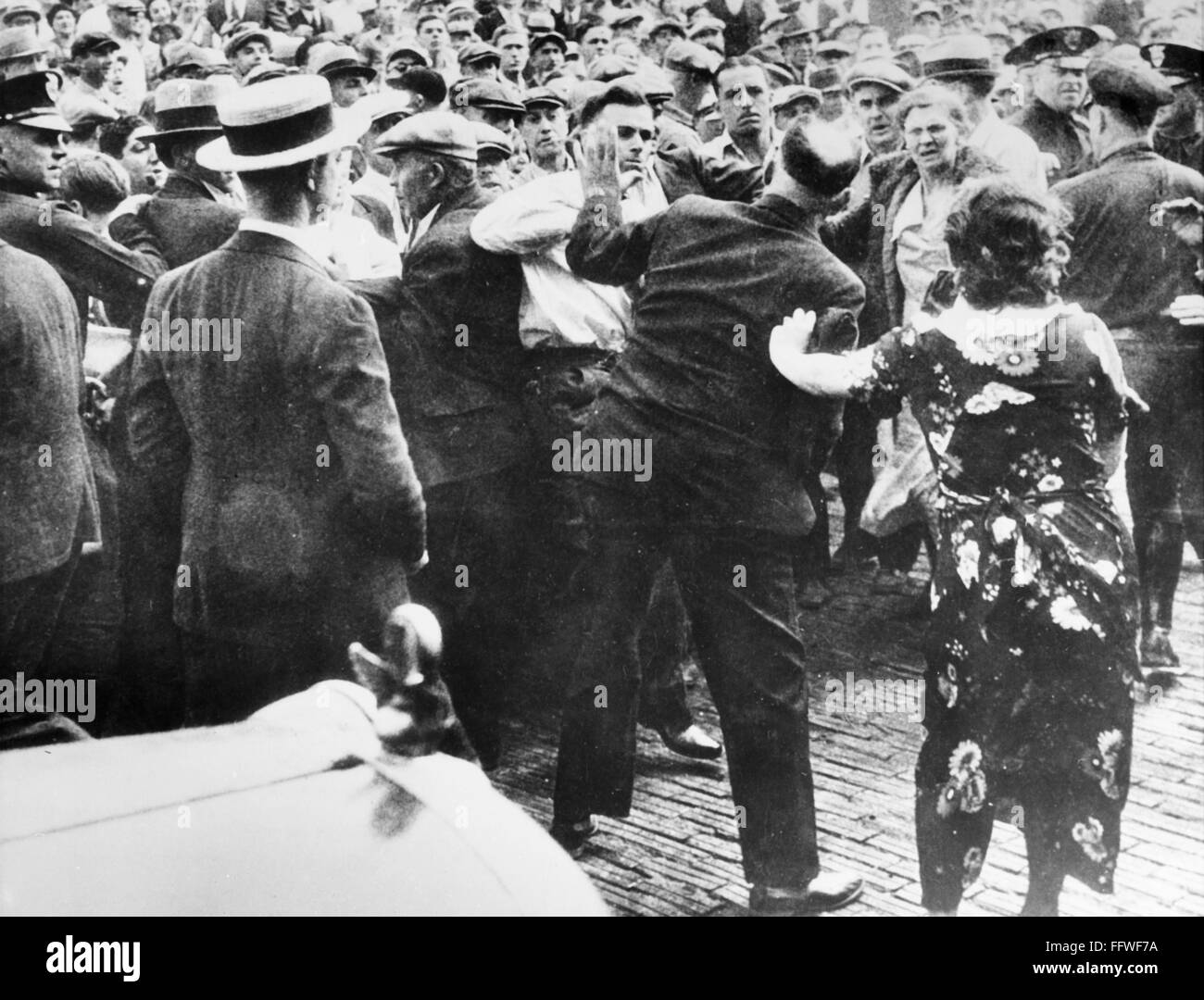 1930s auto strike hi-res stock photography and images - Alamy