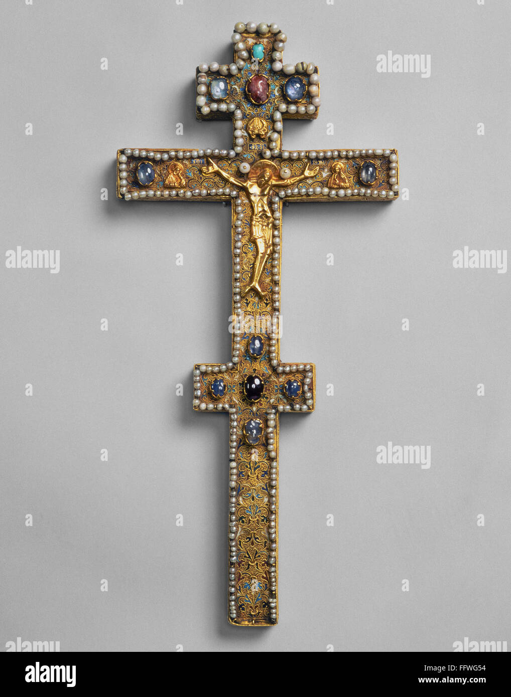 RUSSIAN ALTAR CROSS, 1562. /nGold altar cross with precious stones ...