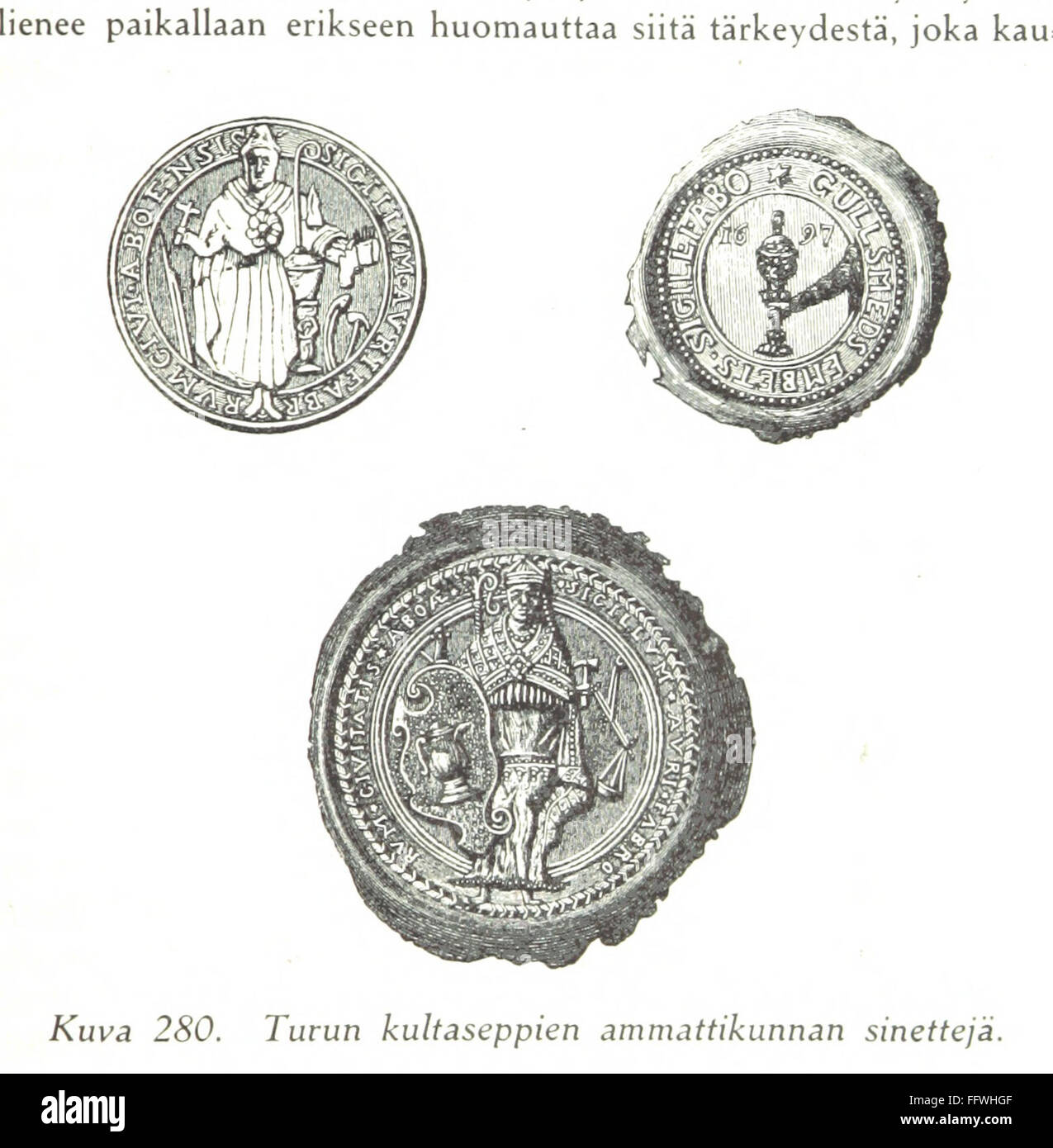 This Finnish-language book, 'Kuvallinen Suomen historia', presents the ...