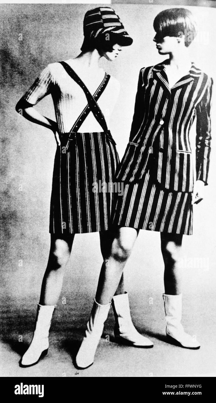 Nmodels hi-res stock photography and images - Alamy