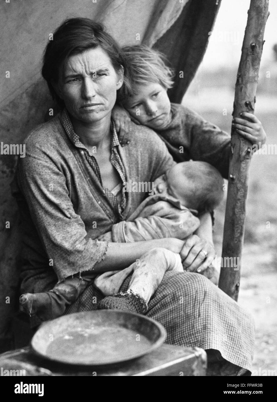 Dorothea Lange Migrant Mother Series