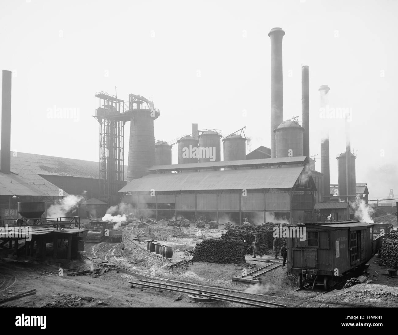 ALABAMA: SLOSS FURNACE. /nThe Sloss Furnace, a pig iron-producing blast ...