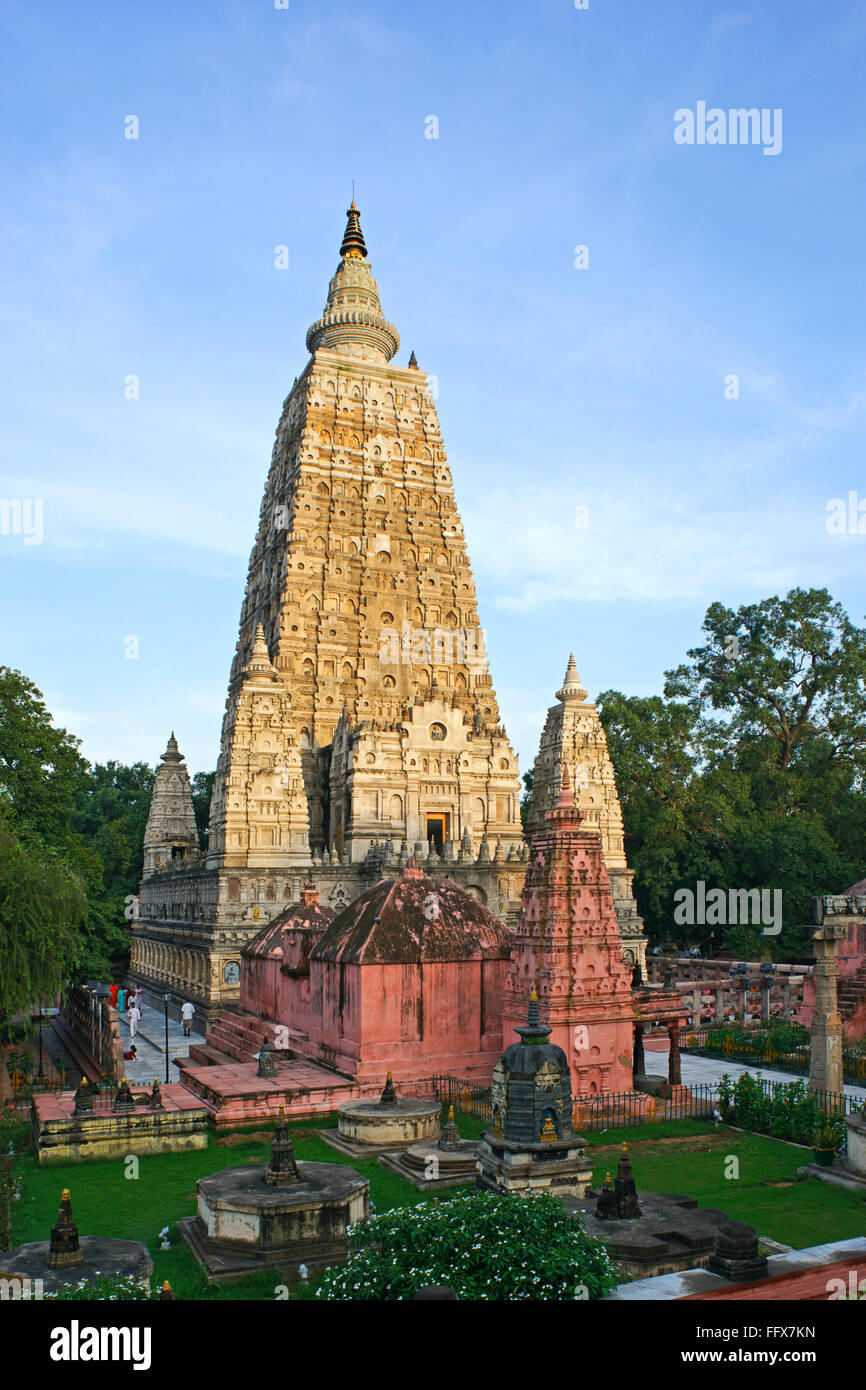 Mahabodhi temple aerial hi-res stock photography and images - Alamy