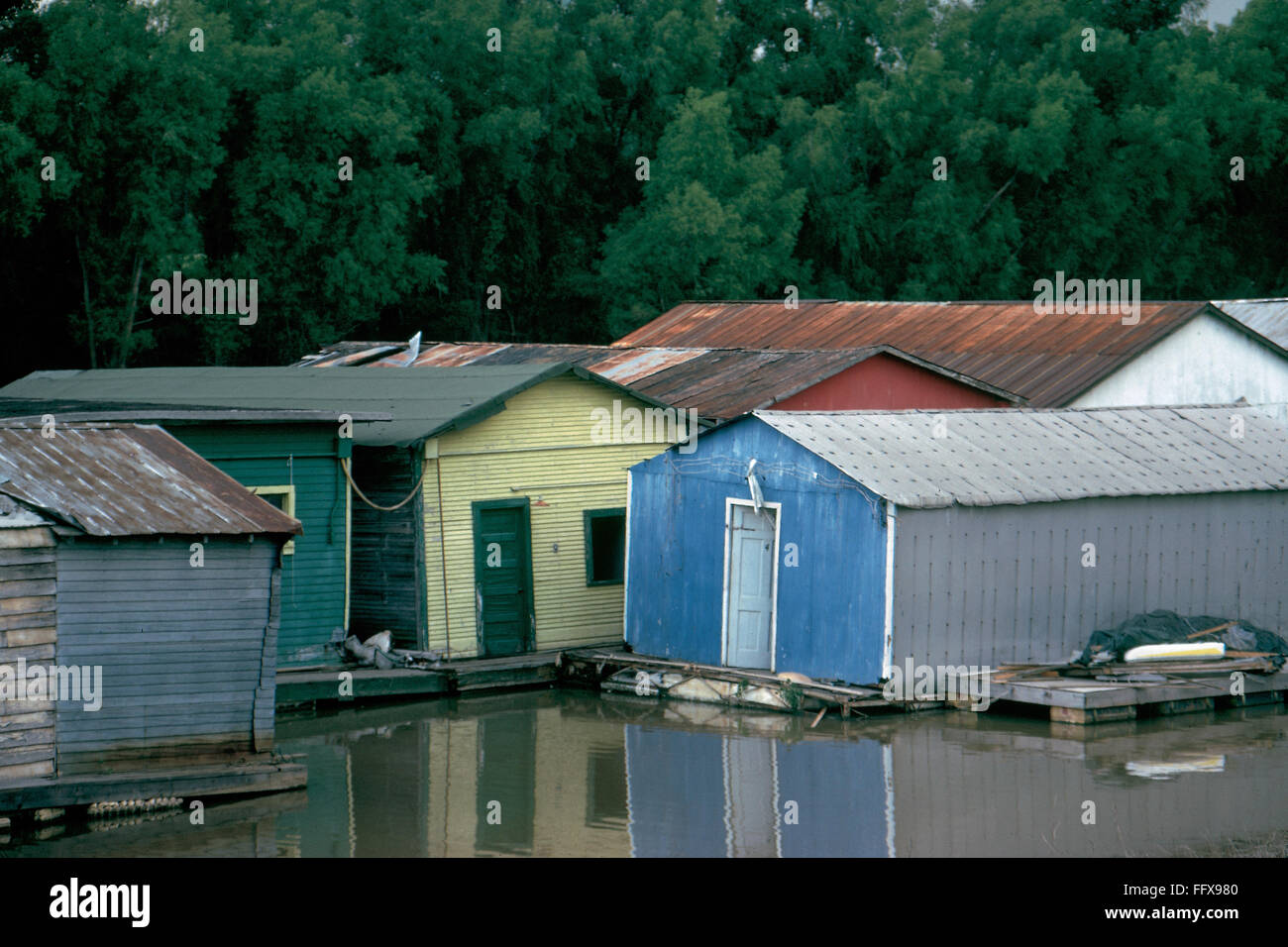 MEMPHIS: HOUSEBOATS. /nHouseboats along the Mississippi River in ...