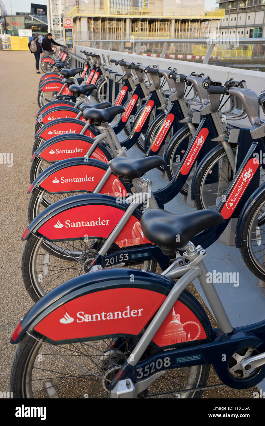 Santander bicycle hi-res stock photography and images - Alamy