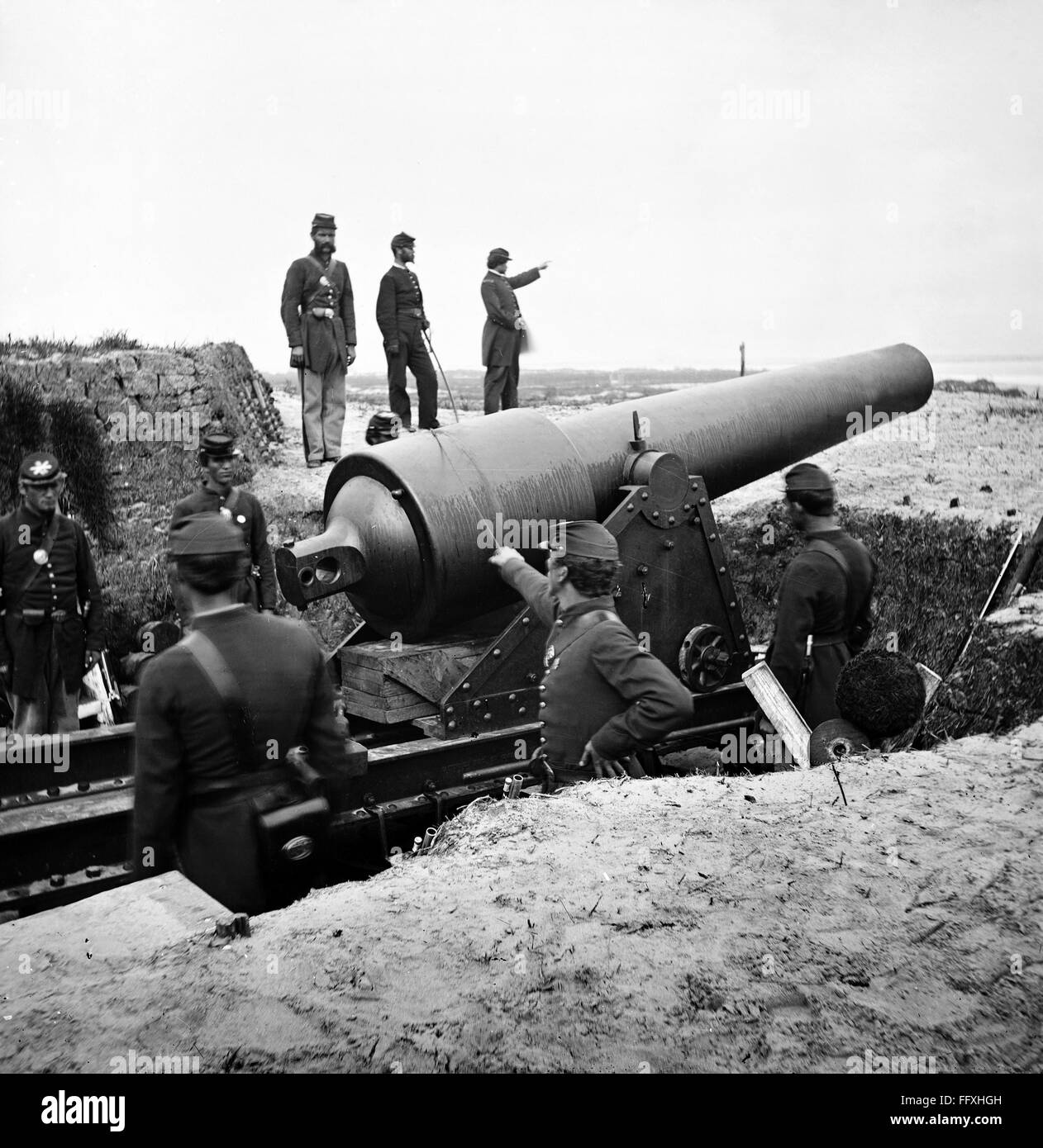 CIVIL WAR: FORT PUTNAM. /nUnion soldiers with Parrott guns and shells ...