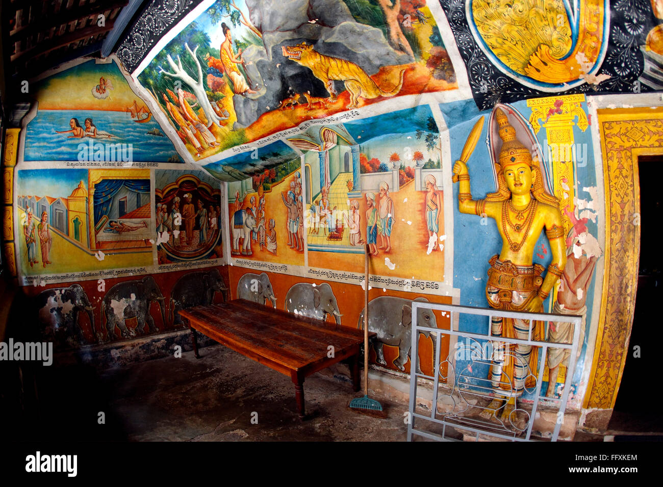 Aluvihara rock cave temple starts 3rd century bc where the Buddhist ...