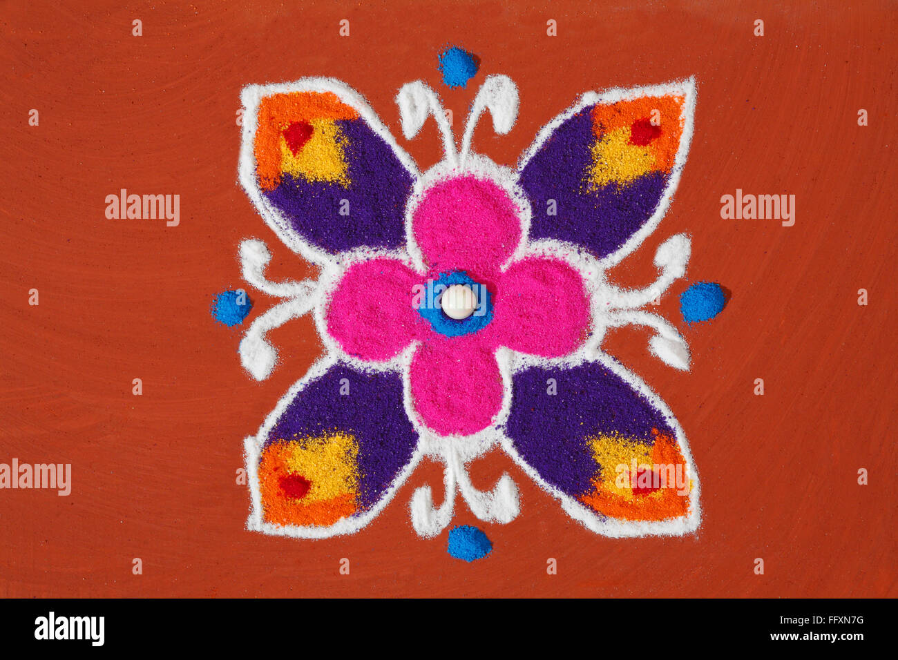 Rangoli India rangoli; sand painting; sand paintings; art; craft; color ...