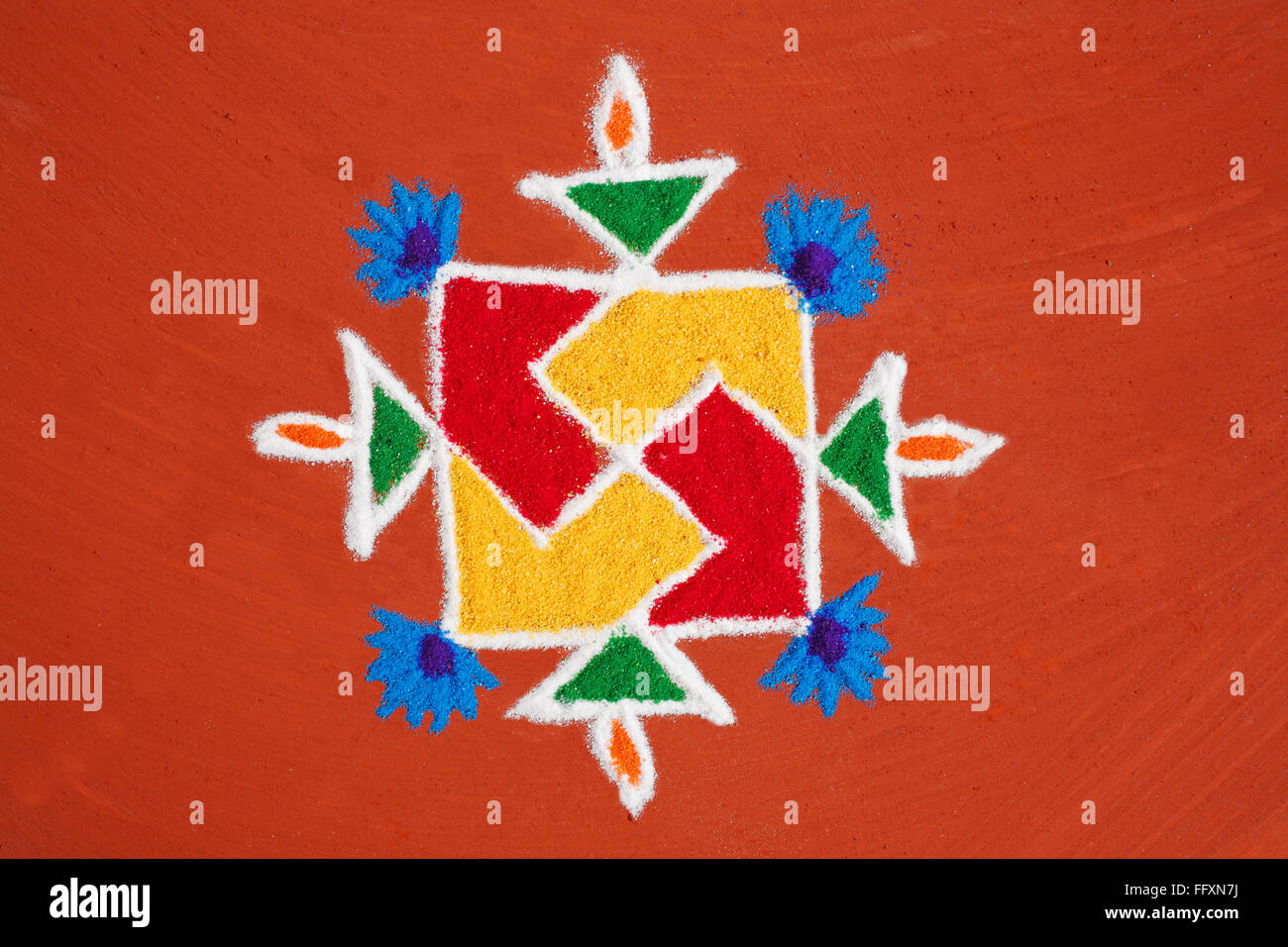 Rangoli India rangoli; sand painting; sand paintings; art; craft; color ...