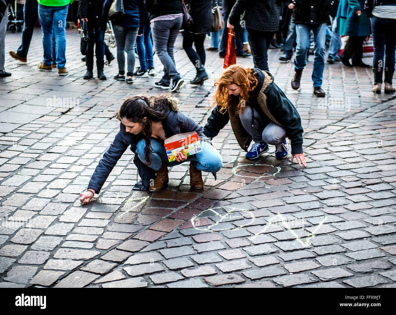 Female activist crowd hi-res stock photography and images - Alamy