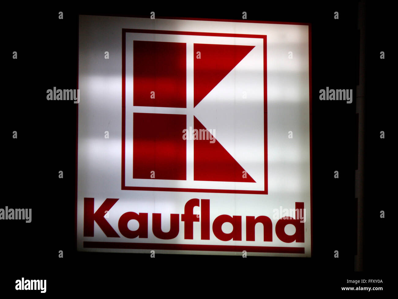 Kaufland logo hi-res stock photography and images - Alamy