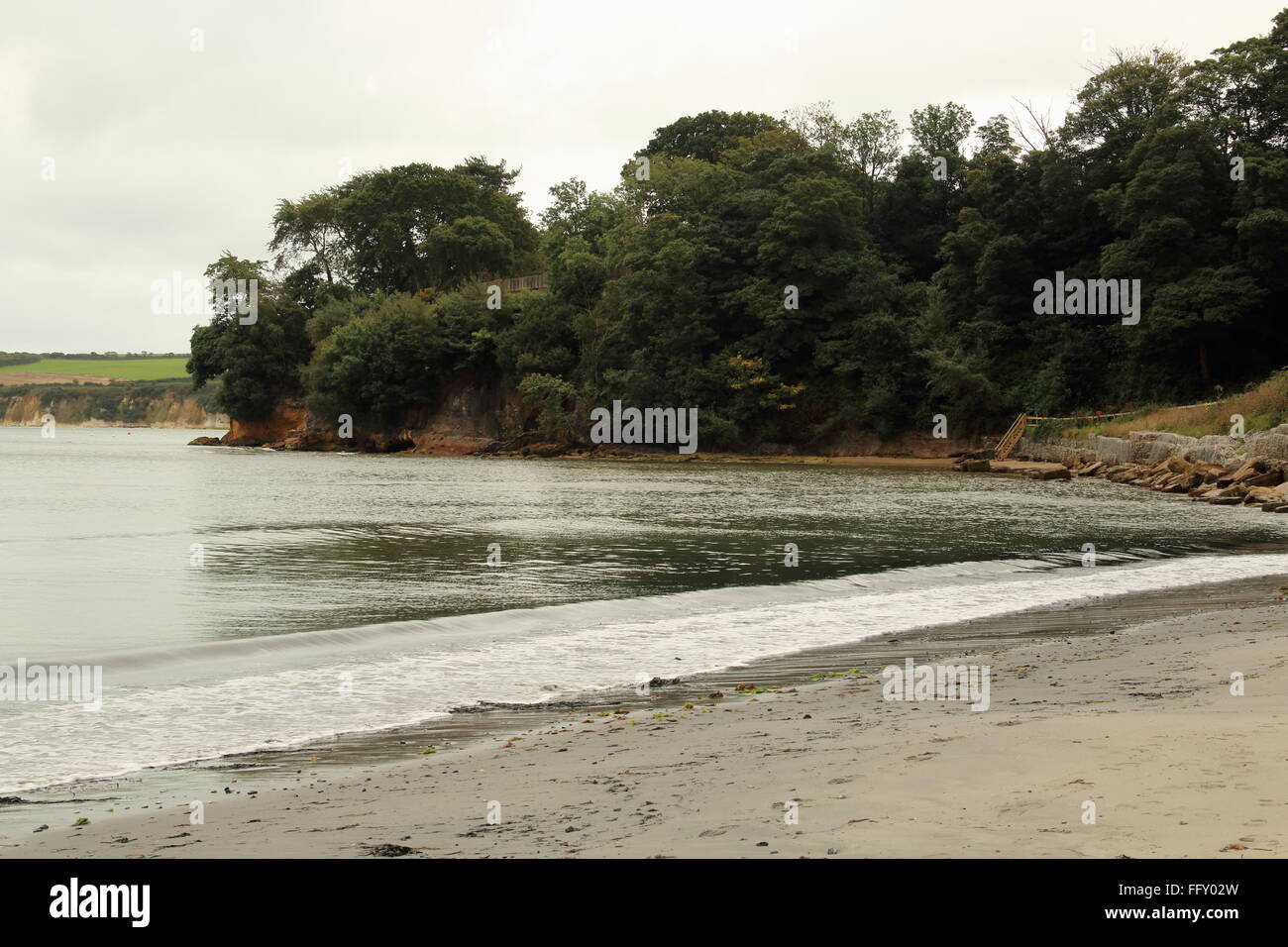 Middle beach hi-res stock photography and images - Alamy