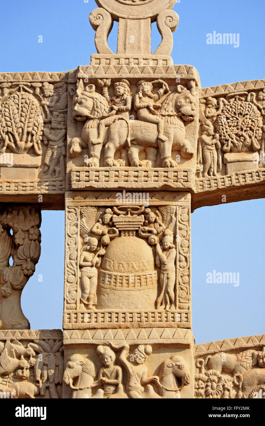 Close up of east gateway of stupa 1 inner view of south pillar , Sanchi ...