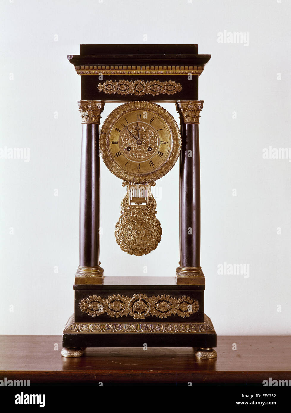 WHITE HOUSE: CLOCK. /nThe Lincoln Clock on the mantelpiece in the ...